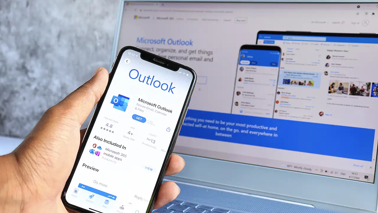 Create a Task from an Email in Seconds using Microsoft Outlook!