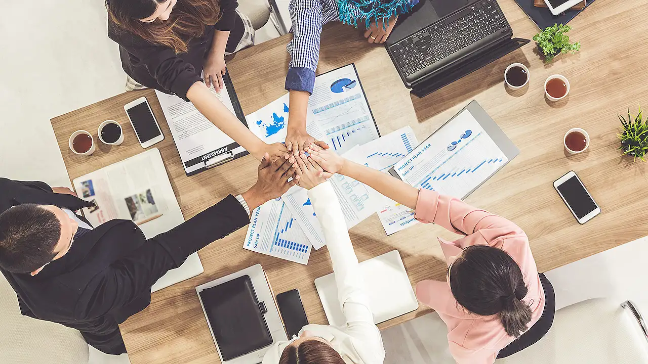 Intelligent Cameras, Multi-Stream & Cloud IntelliFrame for Mi...