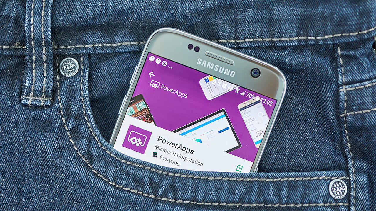 What are different types of PowerApps?