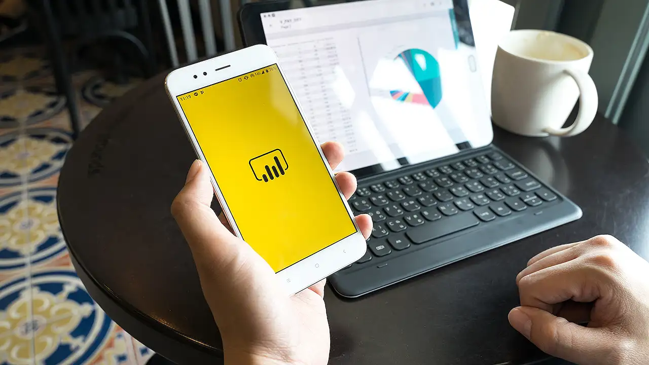 Conditional Formatting with Field Parameters & Calculation Gr...