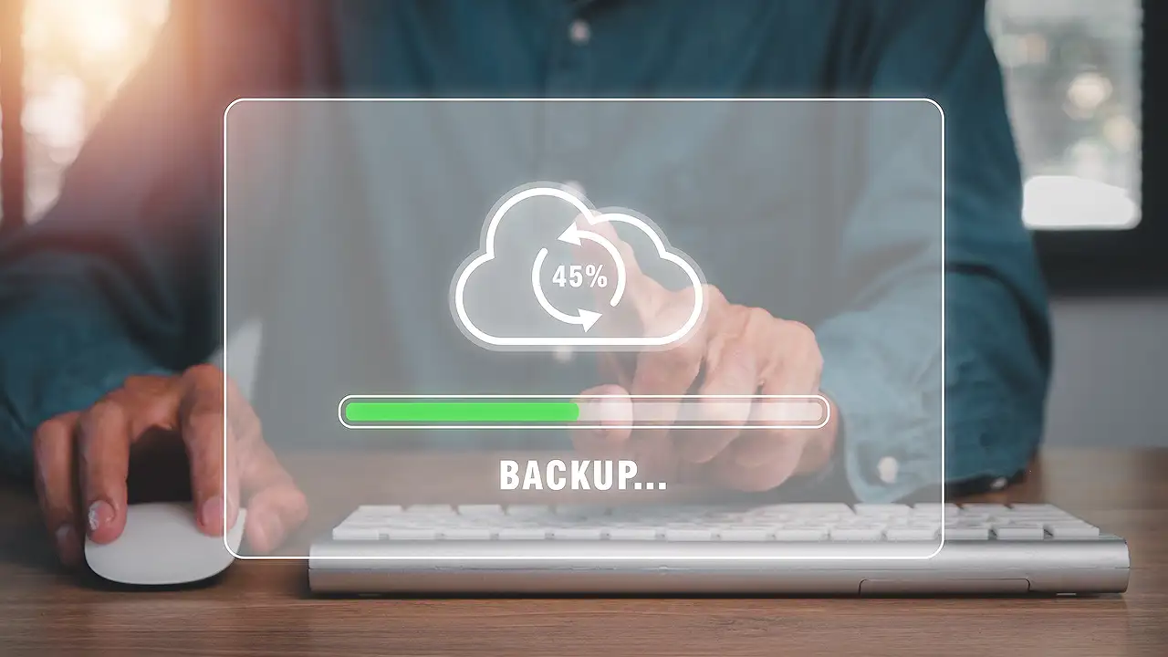 Microsoft 365 vs Third-Party Backup: Which Is Best?